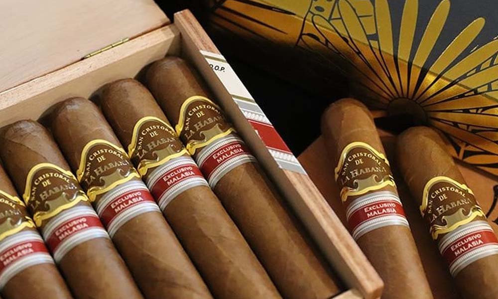 10 Qualities To Consider When Shopping For Premium Cigars