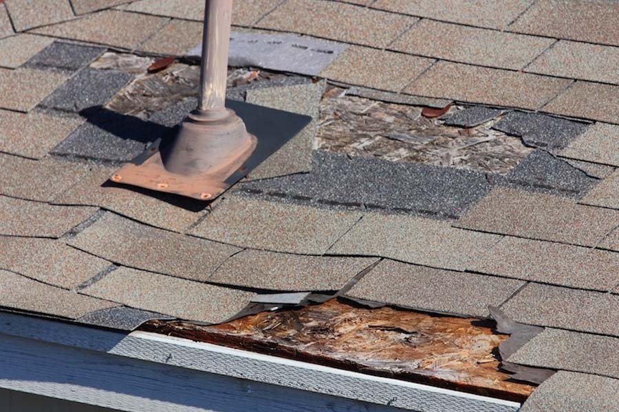 Does your roof need repair? Here are 7 signs to look for