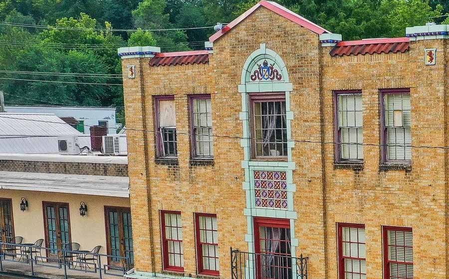 1929 Historic Hotel- Find Out What All The Buzz Is About