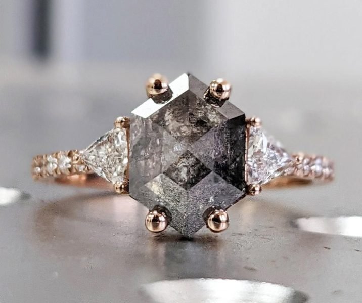 Salt and Pepper Diamond: A Perfect Choice for Unconventional People