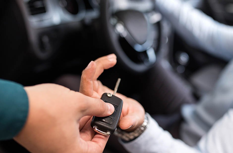 Rolling with Rewards: The Top Benefits of Leasing Your Next Car
